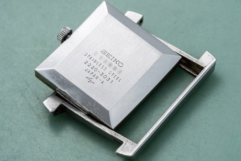 John拆機芯：精工2220的黃金套筒 - Chronomen.com